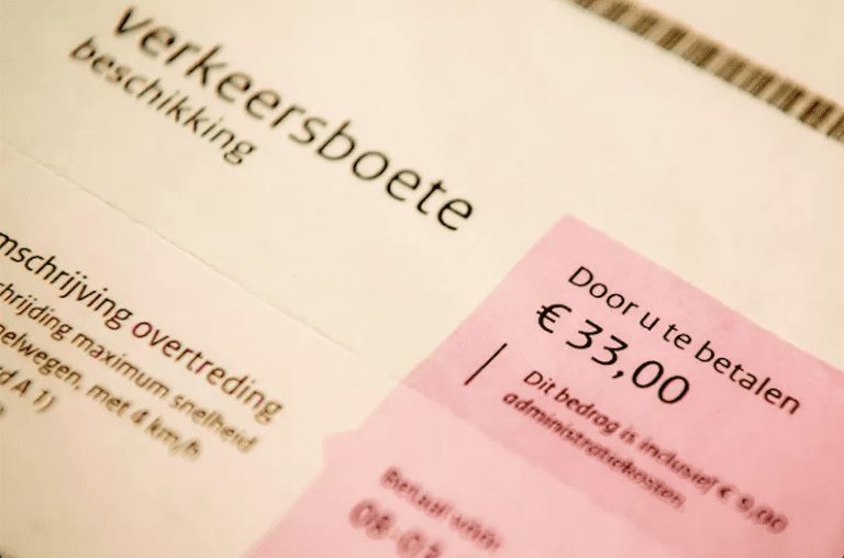 Een parkeerbon tijdens laden en lossen: mag dat? - Dagelijksauto.nl