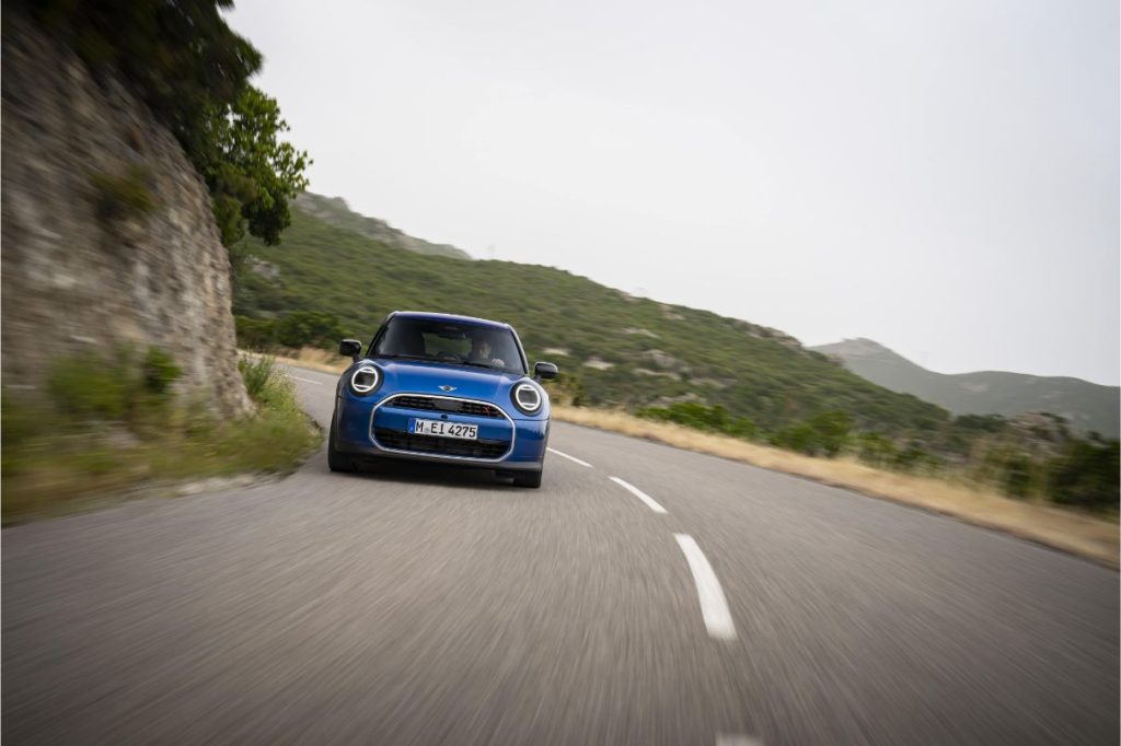 Nieuw: 2024 Mini Cooper S 5-Deurs - Dagelijksauto.nl