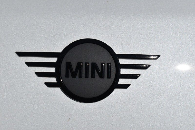 Rijtest Mini Aceman SE: de karaktervolle crossover - Dagelijksauto.nl